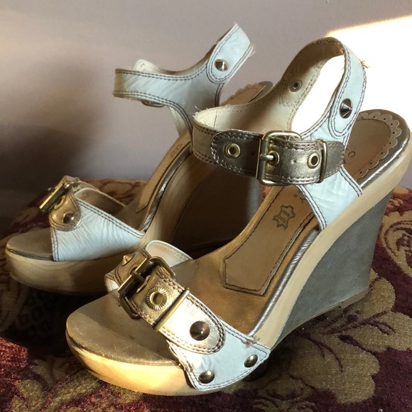 carnaby London Power | Shoes | Carna By Gray Metal Accents Wedges ...